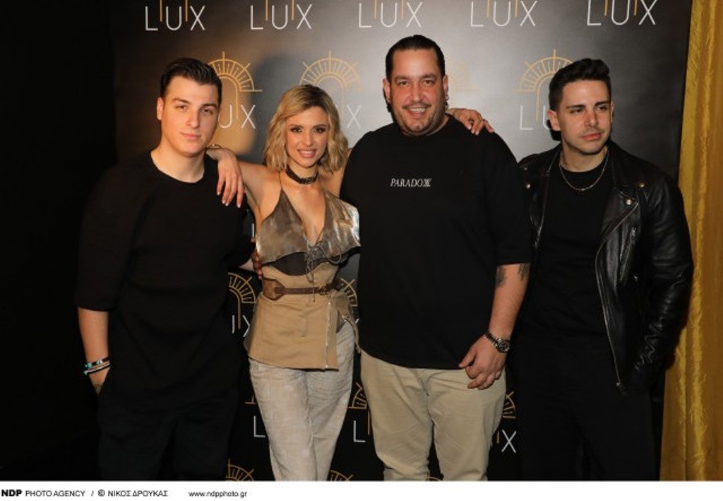 Κατερίνα Λιόλιου: η λαμπερή πρεμιέρα στο «Lux» – LIVE to TRAVEL and TASTE